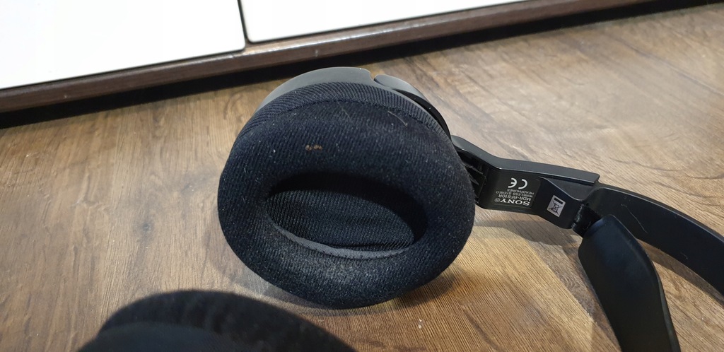 Słuchawki bezprzewodowe Sony TMR-RF810R @ - 11684845461 - oficjalne ...