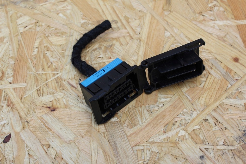 Gniazdo diagnostyczne OBD BMW e46 m54 oryginał - 10877878617 ...