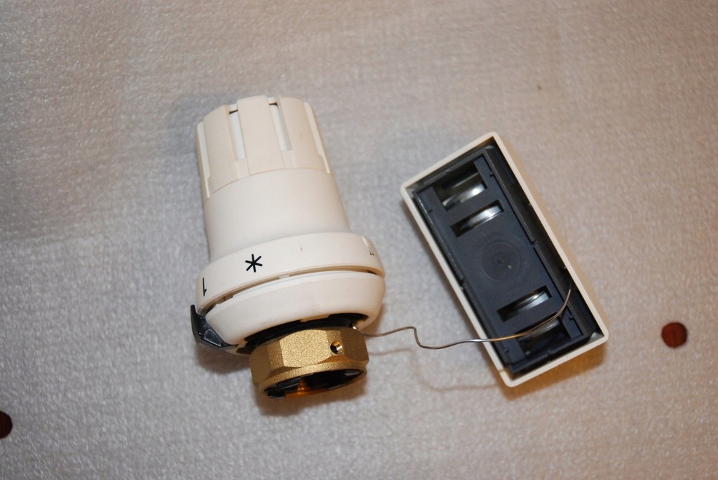 Głowica termostatyczna DANFOSS z czujnik - 13267780906 - oficjalne archiwum Allegro