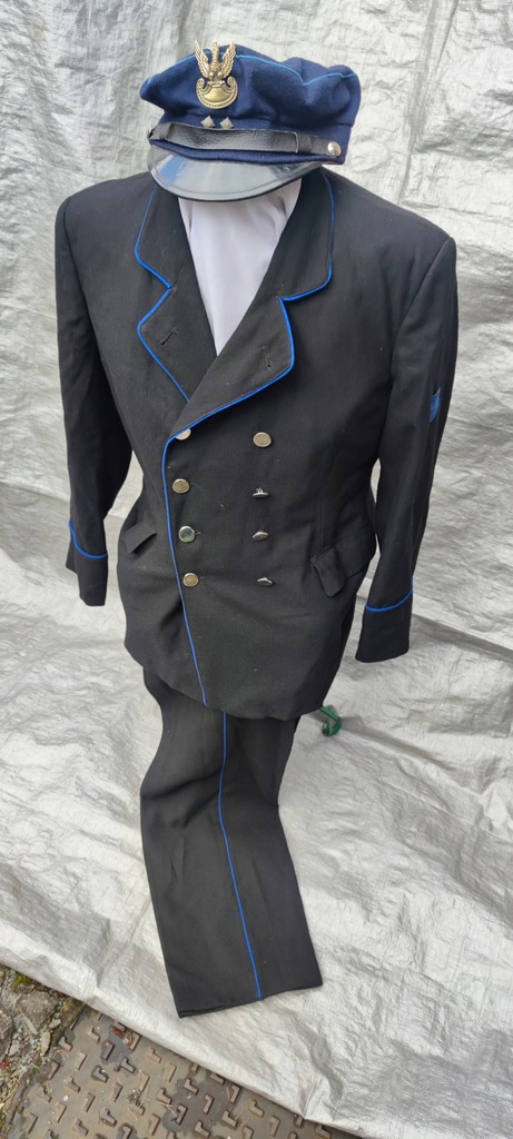 Mundur POLICJI II RP - KOMPLET - 10674680505 - oficjalne archiwum Allegro