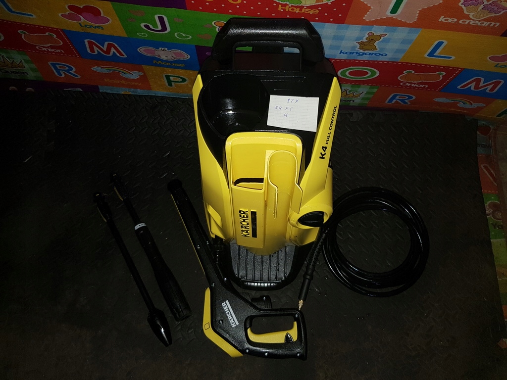 Myjka Karcher K4 Full Control 1800W 130bar (927) U - 7631064895 - oficjalne archiwum Allegro