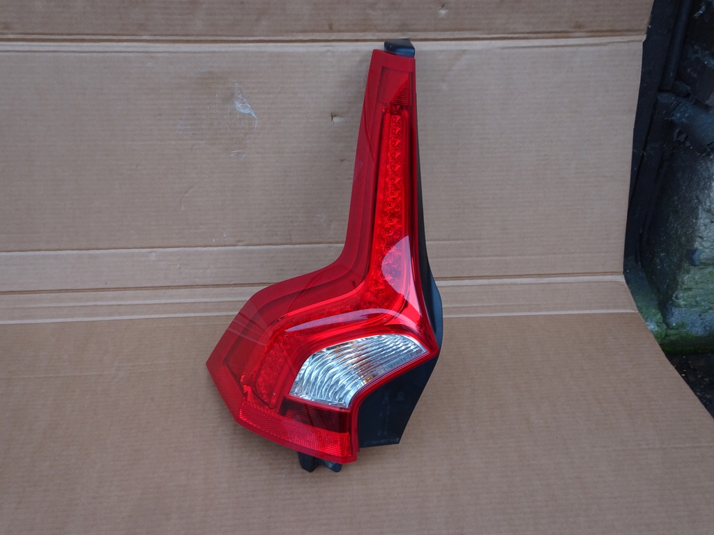 VOLVO V60 LAMPA LEWY TYŁ LED 31395928 EU - 15014126989 - oficjalne ...
