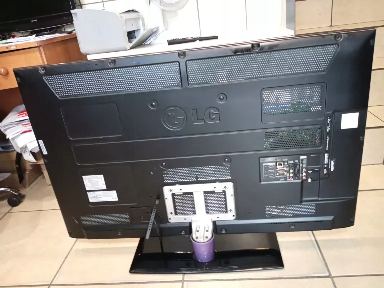 TELEWIZOR LG 42LE5500 + PILOT - 12582302654 - oficjalne archiwum Allegro