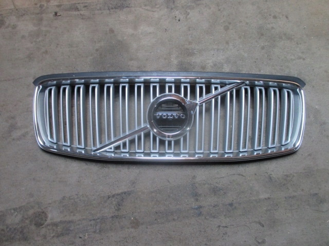 VOLVO XC90 II GRILL ATRAPA 31425936 - 12467251078 - oficjalne archiwum ...