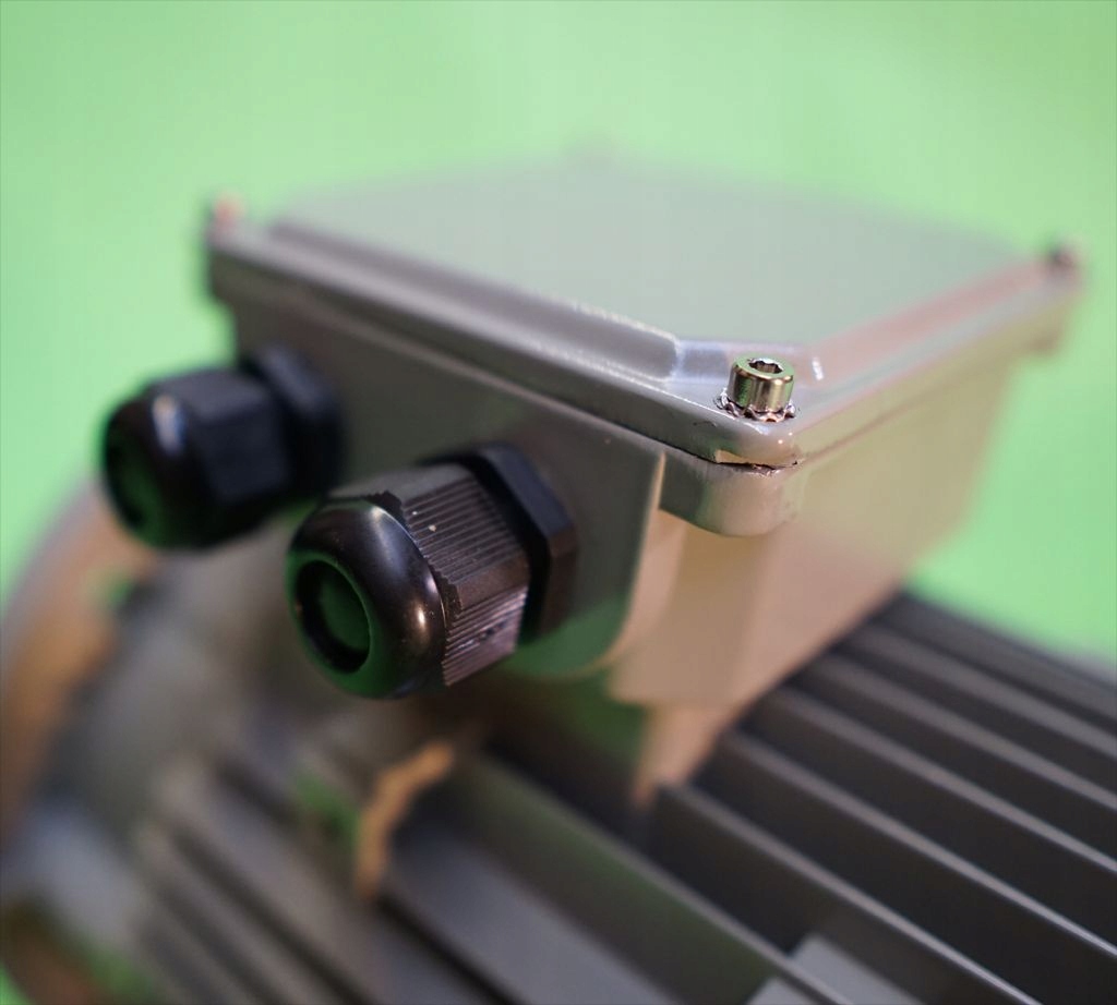 SILNIK ELEKTRYCZNY 3 FAZOWY 3kW 400V 2900obr B5 - 9852332626 - oficjalne archiwum Allegro