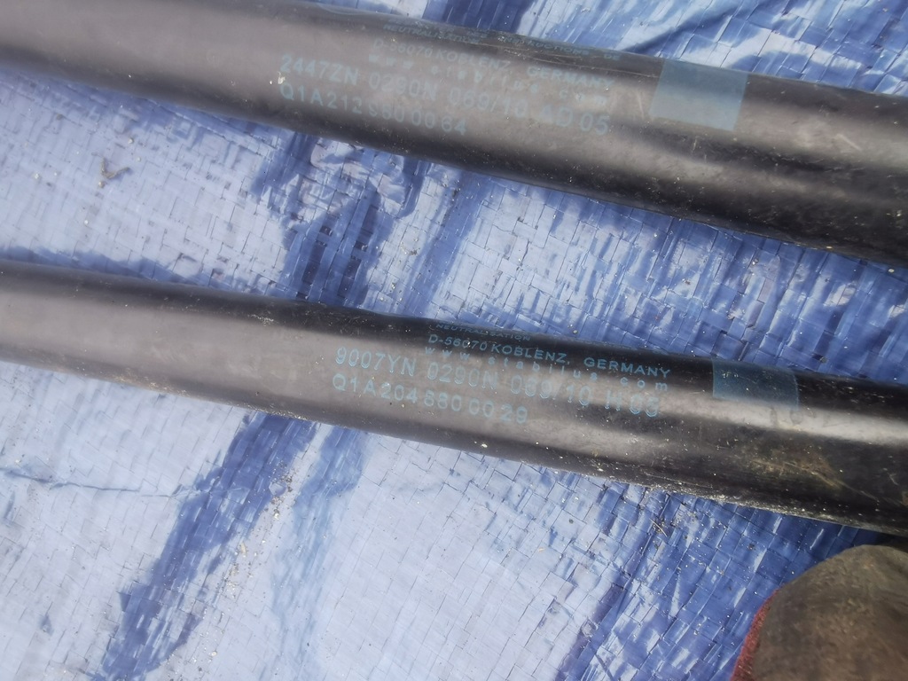 MERCEDES W212 W204 SIŁOWNIK MASKI A2048800029 - 10560959107 - oficjalne ...