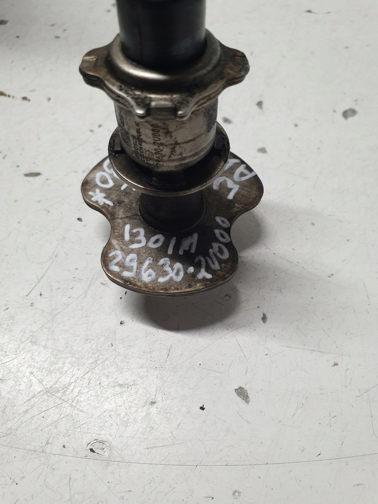 HYUNDAI i30 III 29630-2U000 WTRYSKIWACZ ADBLUE - 13784958257 ...