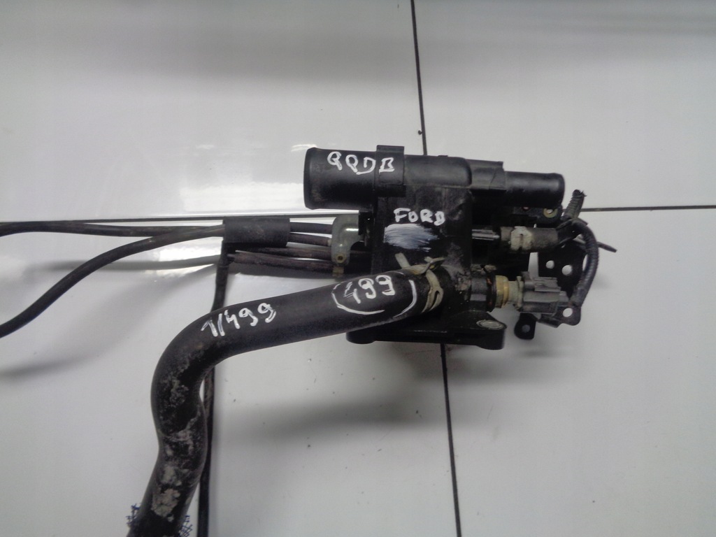 FORD FOCUS MK2 1.8 OBUDOWA TERMOSTATU 6G9G8K556AA - 13142826877 - oficjalne archiwum Allegro