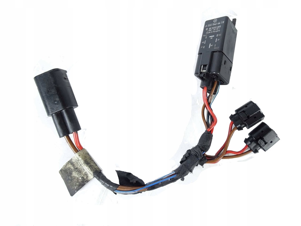 Mercedes VITO W639 PRZEKAŹNIK WENTYLATORÓW - 13125190582 - oficjalne ...