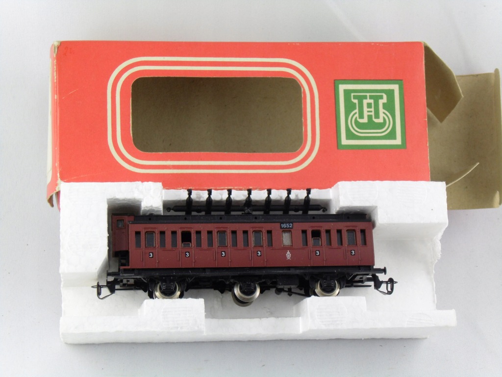 3-osiowy wagon przedziałowy C3 pr11 TT 24/9607 - 13435693970 ...