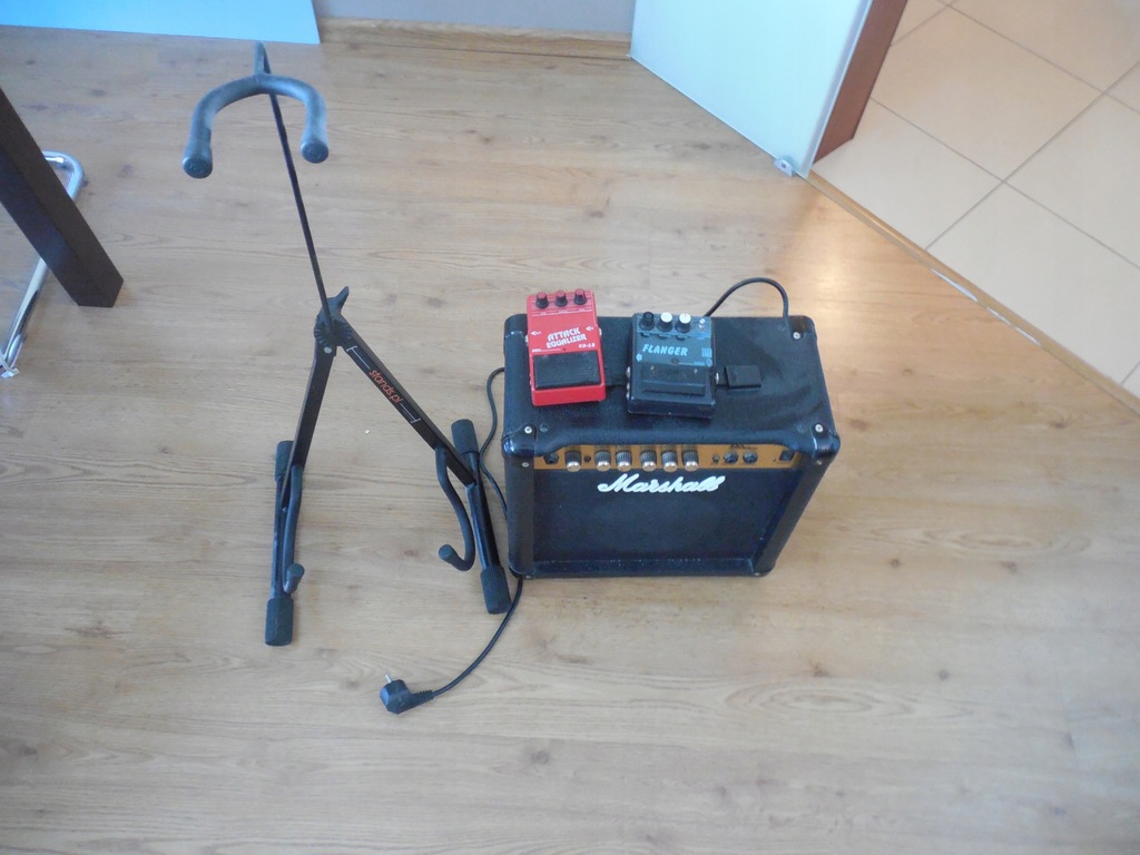 WZMACNIACZ GITAROWY MARSHALL MG15CD + akcesoria - 12119096604 - oficjalne archiwum Allegro