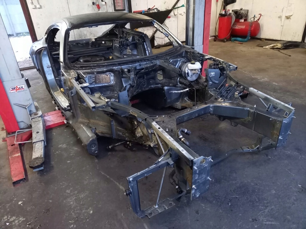 MERCEDES W190 AMG GT GTS GTR COUPE KAROSERIA - 13137511742 - oficjalne ...