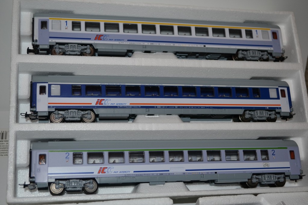 Zestaw wagonów InterCity PKP ICC PIKO H0 - 7211978609 - oficjalne ...