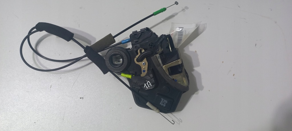 Toyota Avensis T25 zamek drzwi tylny lewy 2 Pin - 12344286391 - oficjalne archiwum Allegro