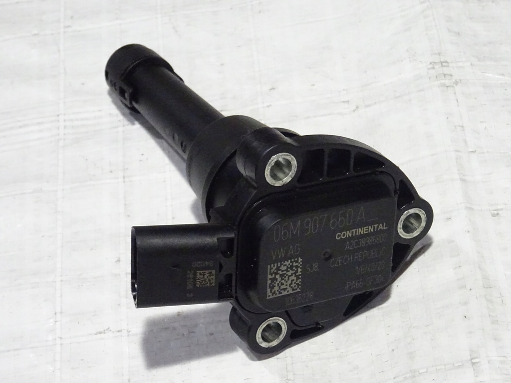 CZUJNIK POZIOMU OLEJU AUDI Q7 II 2 06M907660A - 13465793342 - oficjalne ...