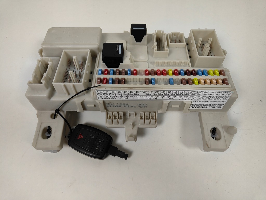 VOLVO V50 S40 SKRZYNKA MODUŁ CEM BSI 31327215 KLUCZYK - 15175629290 ...