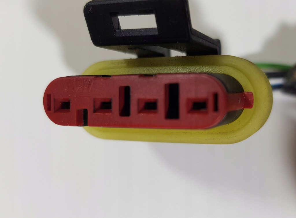 KOSTKA WTYCZKA WTYK LAMPY TYLNEJ Fiat Bravo II 2 - 10874967129 - oficjalne archiwum Allegro