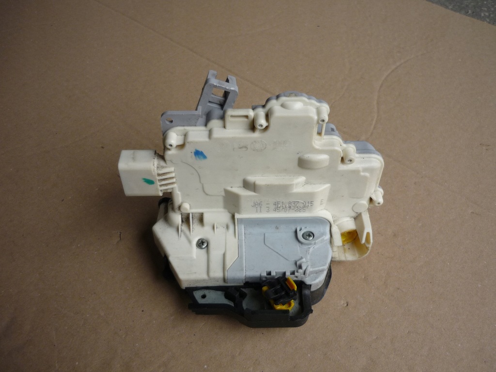 ZAMEK DRZWI LEWY PRZÓD AUDI A6 C6 4F1837015E 9 PIN - 12087600293 - oficjalne archiwum Allegro