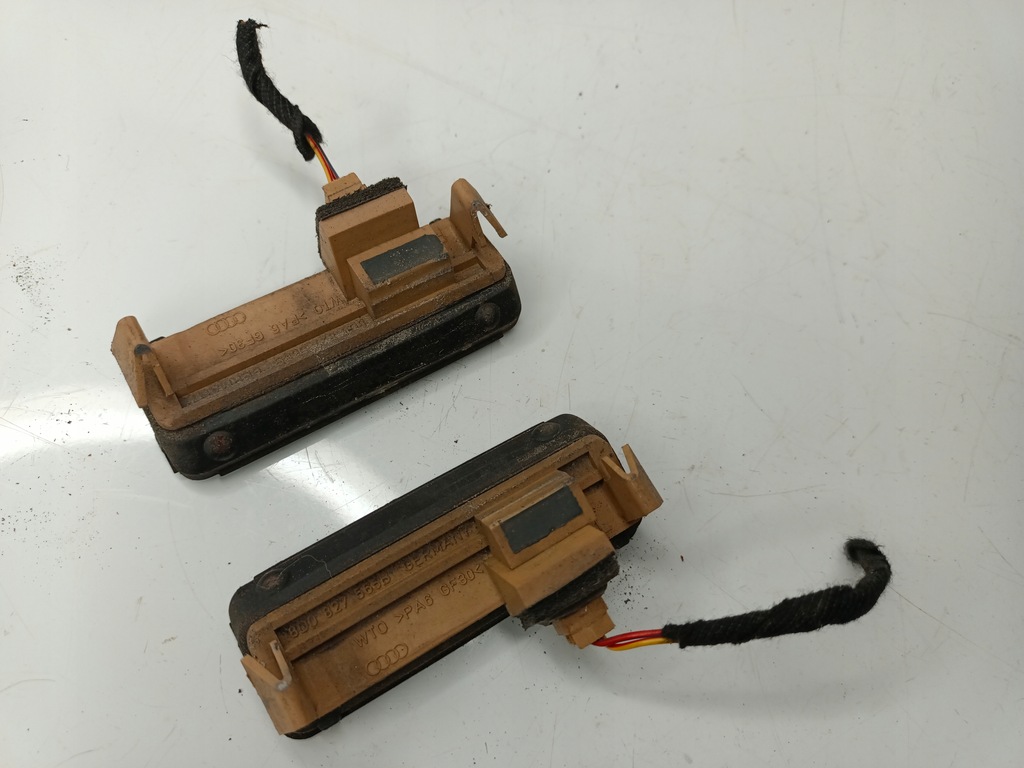 przycisk mikrostyk klamka klapy lewa a3 8l lift - 13437165161 - oficjalne archiwum Allegro