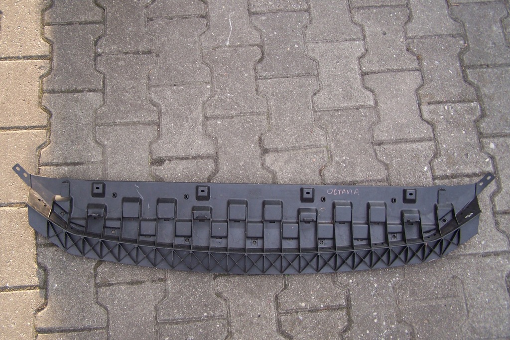 Skoda Octavia III osłona zderzaka 5E0 807 611 - 8358331567 - oficjalne ...