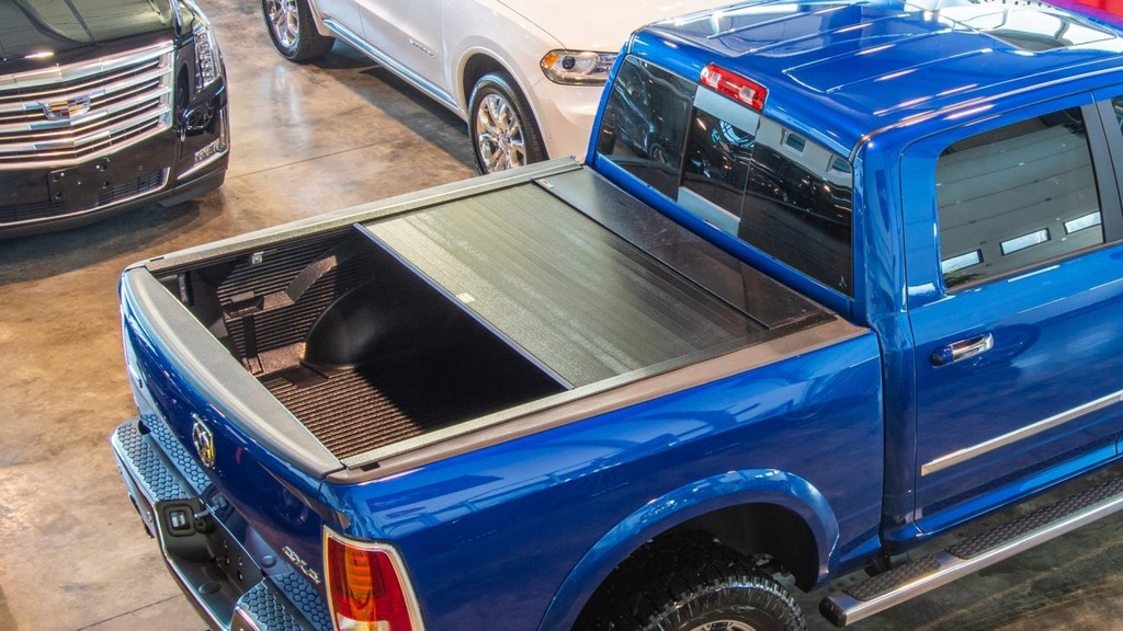 DODGE RAM 1500 2009-2018 GEN. 4 ROLETA PAKI ELEKTRYCZNA +PILOT POKRYWA ...