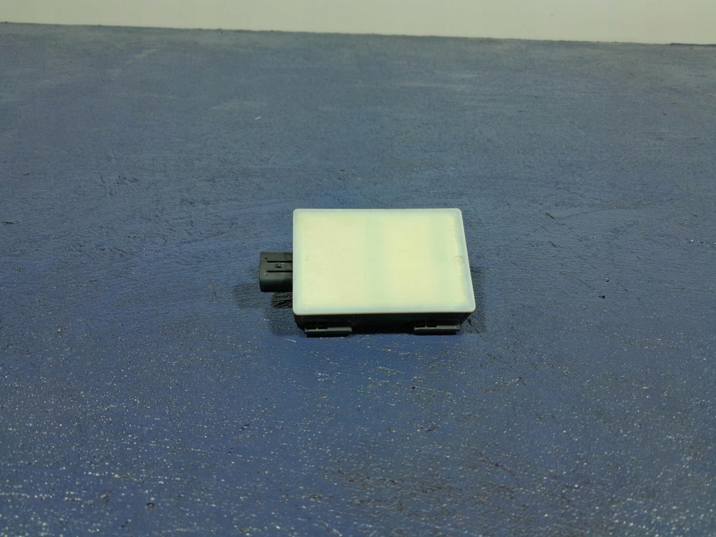 VOLVO S90 V90 II RADAR SENSOR CZUJNIK MARTWEGO POLA PRAWY RH 31665693 ...