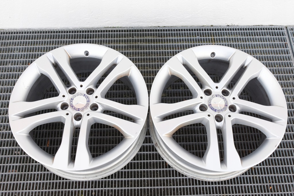 MERCEDES GLA X156 FELGA ALUMINIOWA 7Jx18 ET46 - 13089902611 - oficjalne archiwum Allegro