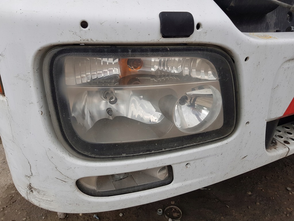 LAMPA PRAWA 9438200261 MERCEDES ACTROS MP2 - 8129111788 - oficjalne ...
