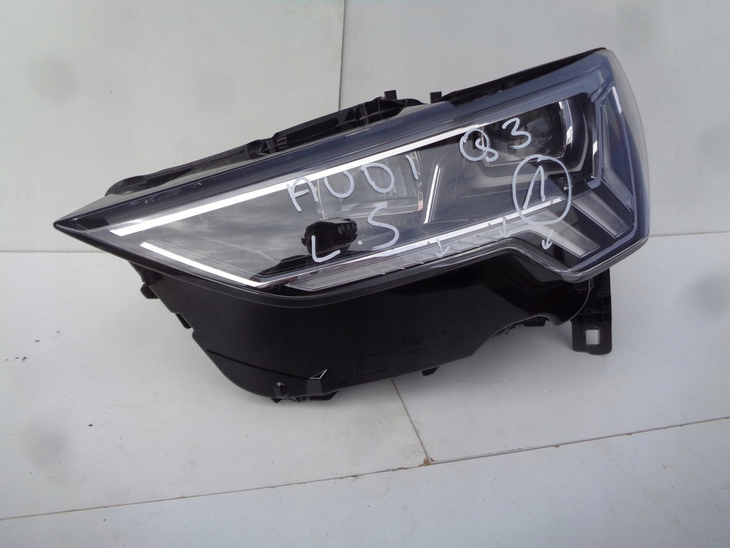 AUDI Q3 83A LAMPA FULL LED LEWA 83A941033 - 9691593247 - oficjalne ...
