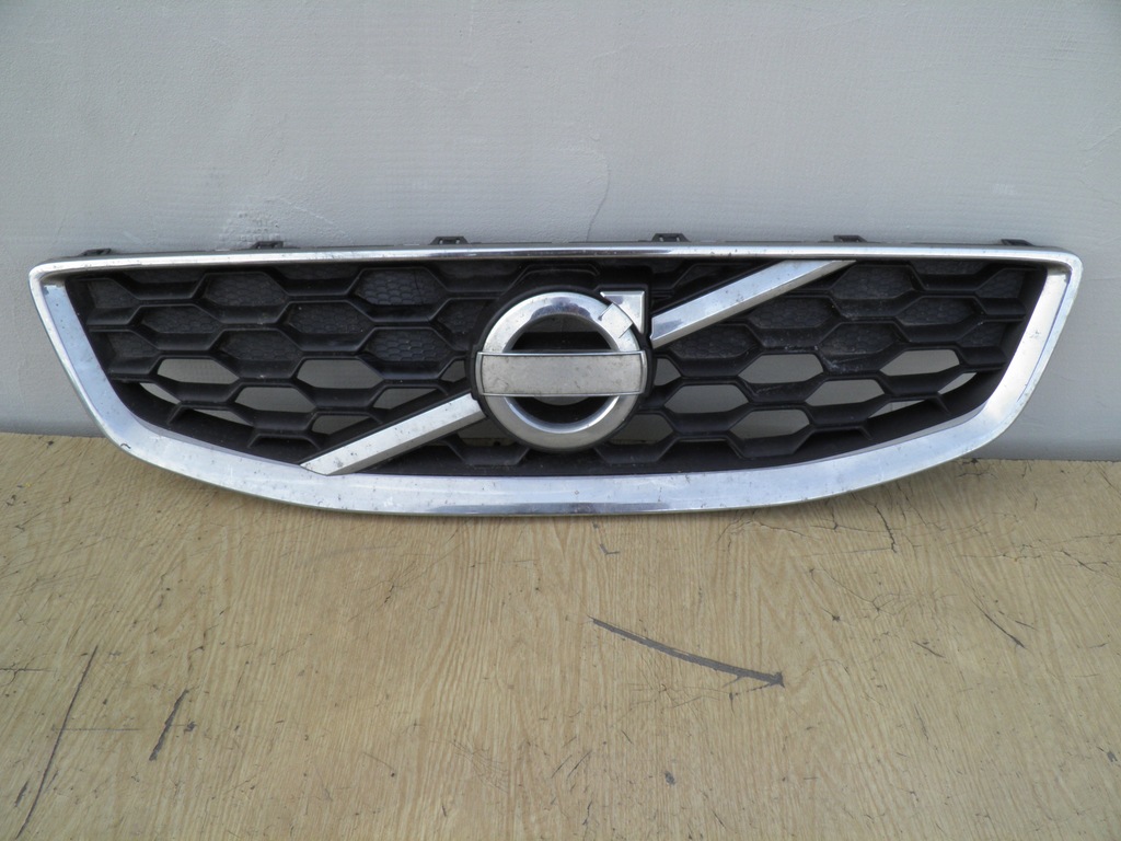 GRILL ATRAPA VOLVO C30 LIFT 31290486 - 8524050321 - oficjalne archiwum ...