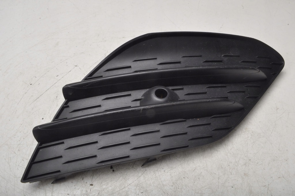 MERCEDES W118 KRATKA ZDERZAKA PRAWA A1188854401 - 14302896088 ...