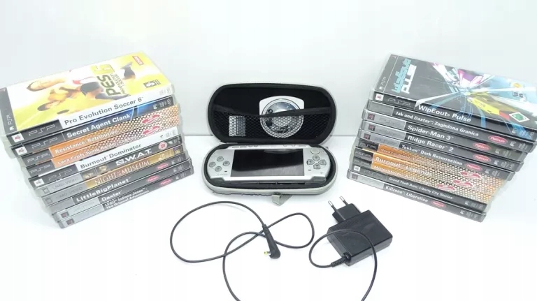 KONSOLA SONY PSP 2003 SREBRNA + DUŻY ZESTAW GIER - 15644501383 ...
