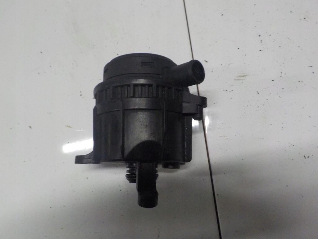 VW CRAFTER 2.5 TDI odma separator oleju 076103693A - 11996690220 ...