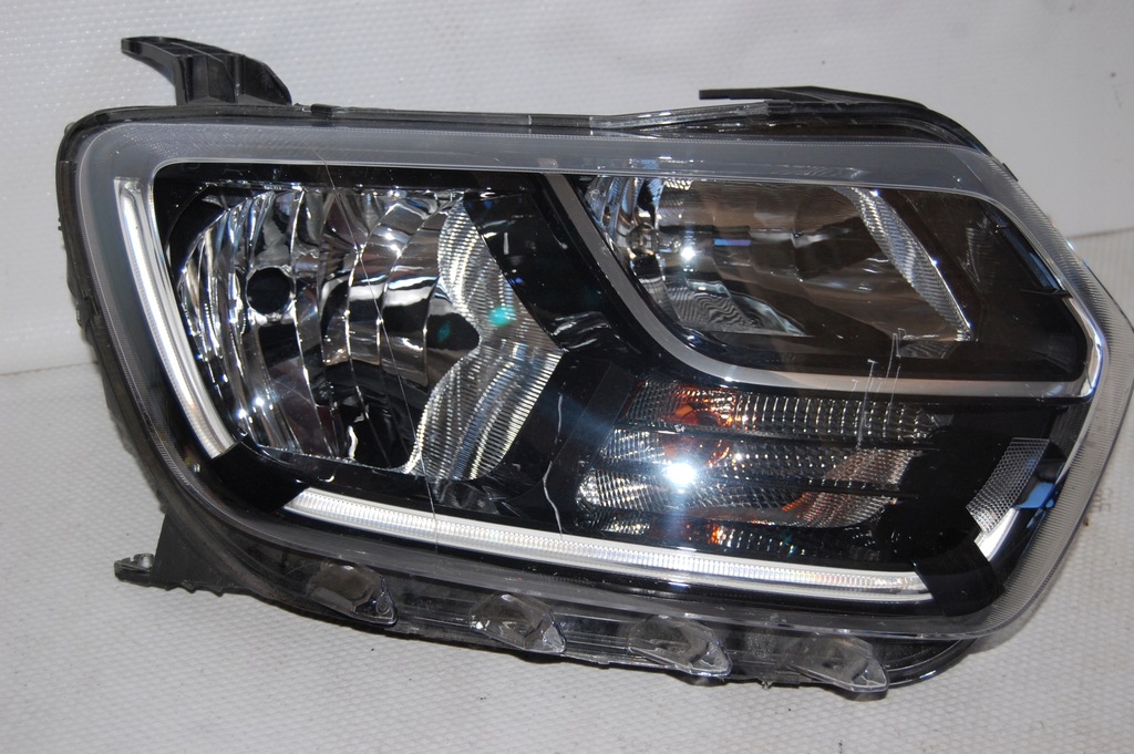 DACIA DUSTER II LED 260101133R LAMPA PRAWA EU - 12311455621 - oficjalne ...