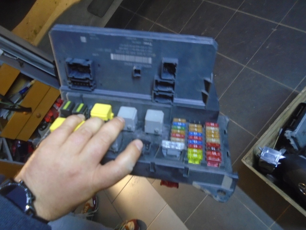 MERCEDES SPRINTER W906 MODUL SAM SKRZYNKA BEZPIECZ - 12648135416 - oficjalne archiwum Allegro