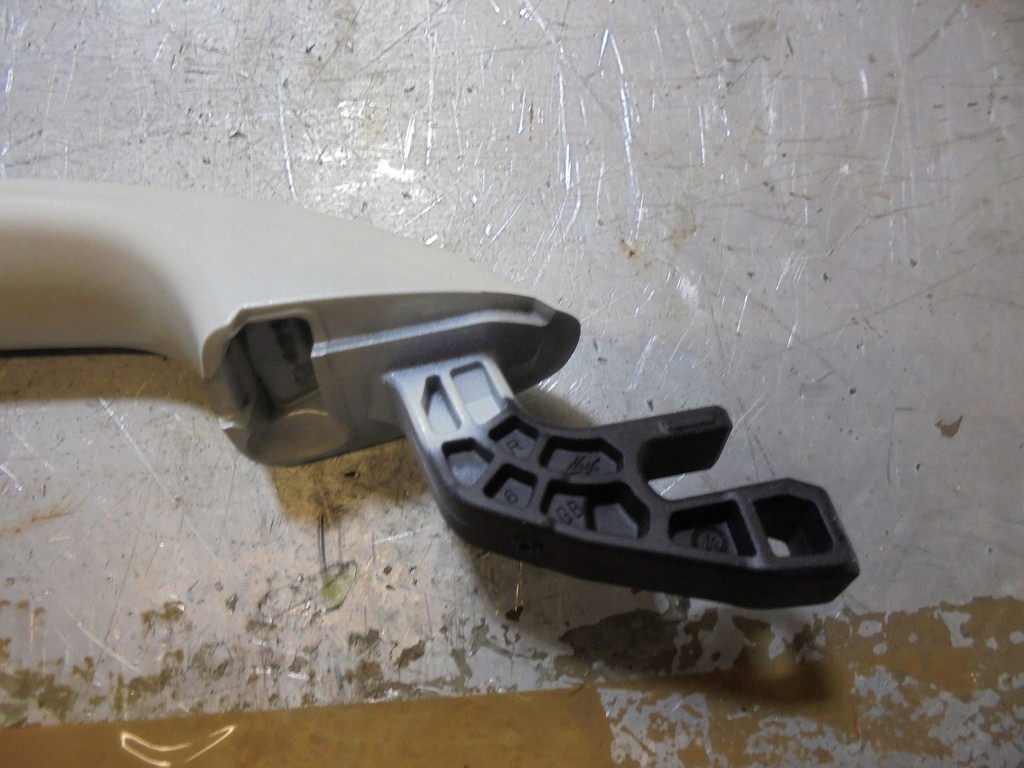 KLAMKA TYLNA PRAWA A0997601659 MERCEDES W213 P - 7897095607 - oficjalne ...