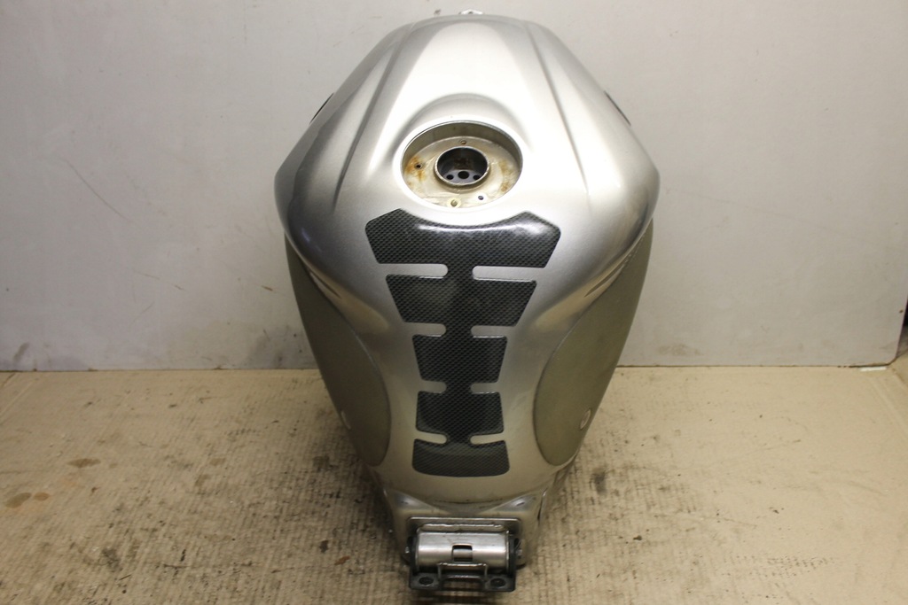 yamaha r1 RN09 02-03 bak zbiornik paliwa - 12647923432 - oficjalne ...