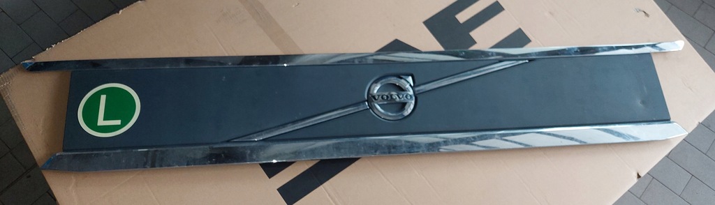 PANEL GRILL MASKI ATRAPA KABINY VOLVO FH4 21941702 - 12702206697 ...