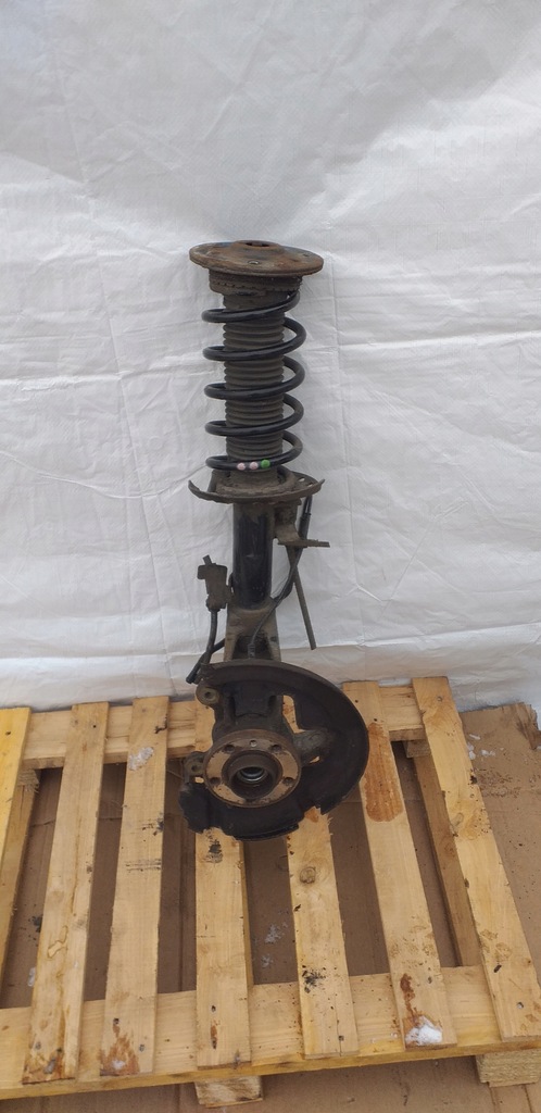 Volvo S60 V60 D2 LIFT MCPherson Lewy zwrotnica - 13348649788 ...