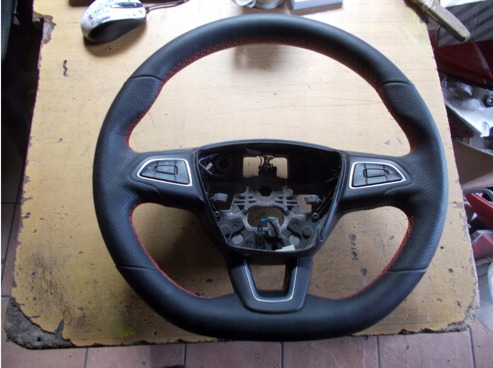 FORD FOCUS MK3 C-MAX MK2- KIEROWNICA SKÓRA - 12456297524 - oficjalne archiwum Allegro