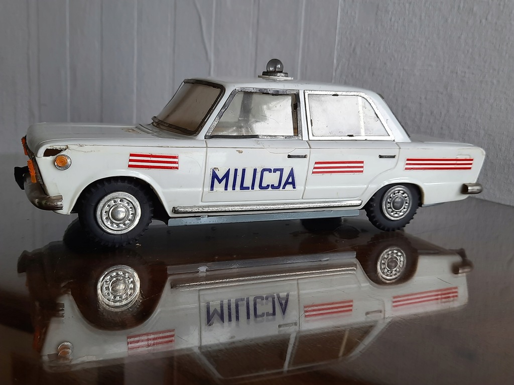 CZZ DUŻY FIAT 125p PRL ZABAWKA CZESTOCHOWA MILICJA - 14143854140 ...