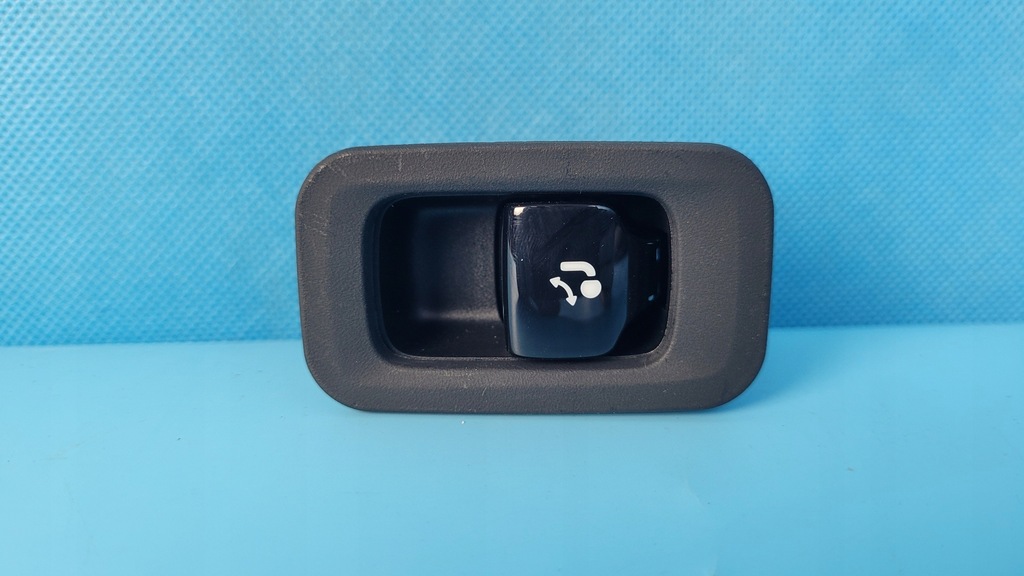 MERCEDES W206 23r PRZYCISK HAKA OSŁONA A2069055000 - 14280326453 ...