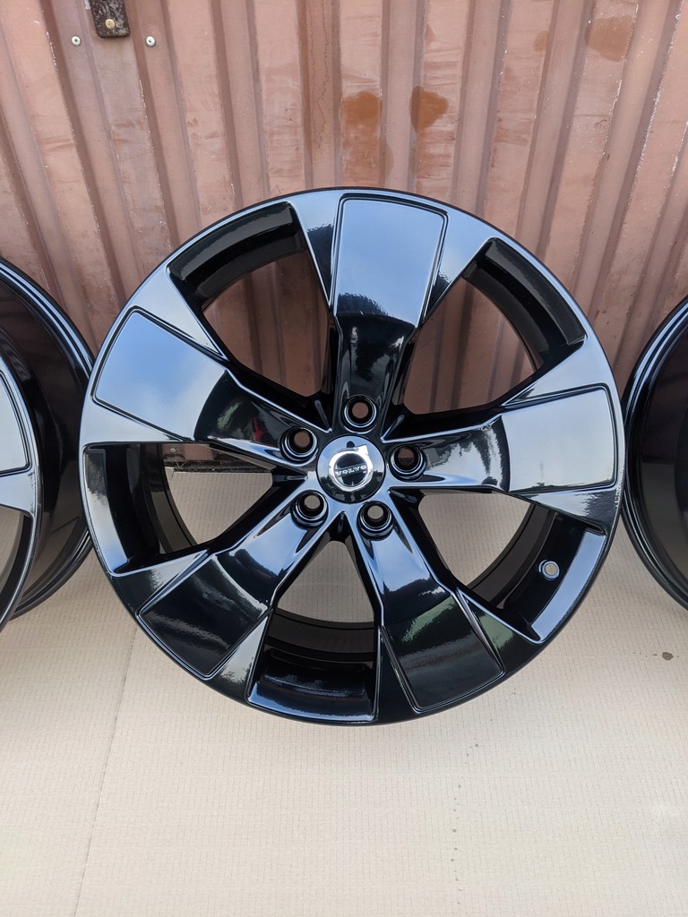 Alufelgi Volvo XC40 7,5Jx18 ET50,5 31471553 Black - 11701466472 ...