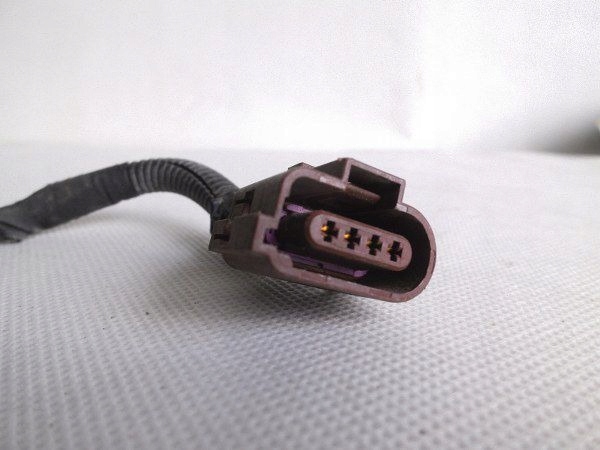 KOSTKA ELEKTRYCZNA WTYCZKA VW AUDI 6Q0973704A - 10678686906 - oficjalne ...