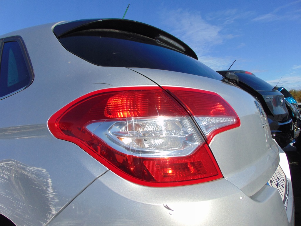 LAMPA LEWA TYŁ W BŁOTNIK CITROEN C4 II B7 - 14749619365 - oficjalne ...