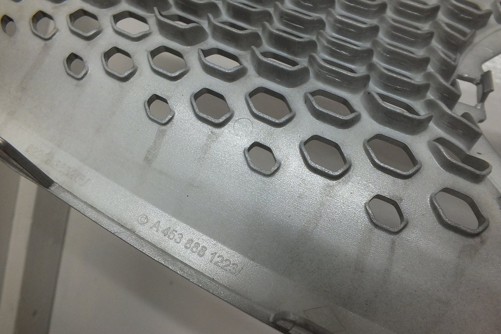 SMART FORTWO III 14- A453 GRILL ATRAPA A4538881223 - 7274768877 ...