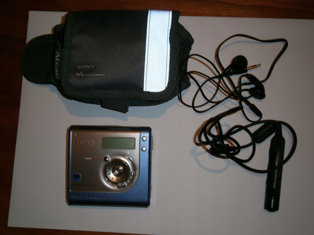 WALKMAN SONY MZ-NH 700 + PILOT ,SLUCHAWKI , ETUI - 12840101090 - oficjalne archiwum Allegro