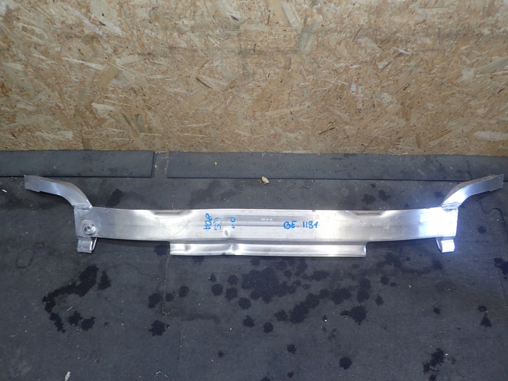 BELKA ZDERZAKA PRZÓD AUDI Q5 80A807113E - 12345077272 - oficjalne ...