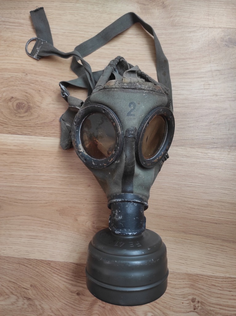 Maska przeciwgazowa GM38 wraz z filtrem i puszką - 14165542069 - oficjalne archiwum Allegro