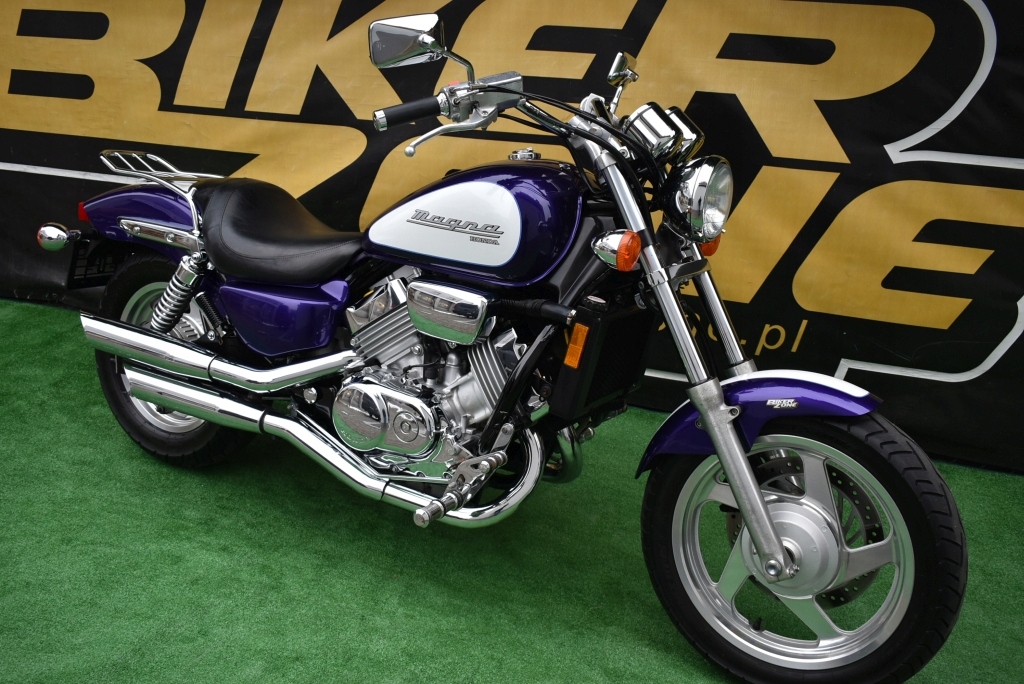 HONDA VF 750 C SUPERMAGNA 1995 BEZWYPADKOWY RATY - 11685080339 - oficjalne archiwum Allegro